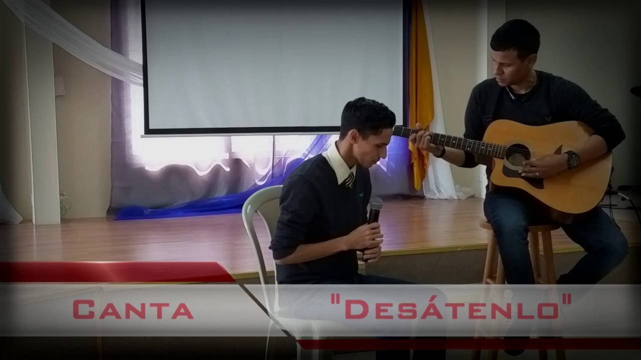 Michael Laboy Canta "Desátenlo" - YouTube