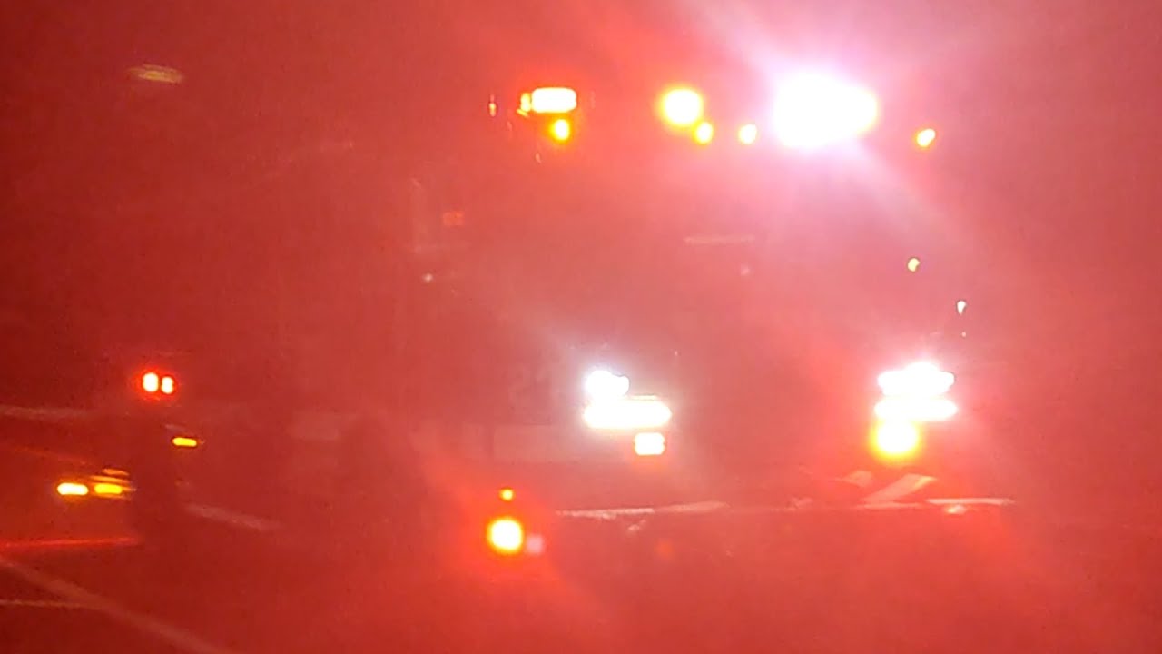 Boston Fire Engine 21 Responding - YouTube