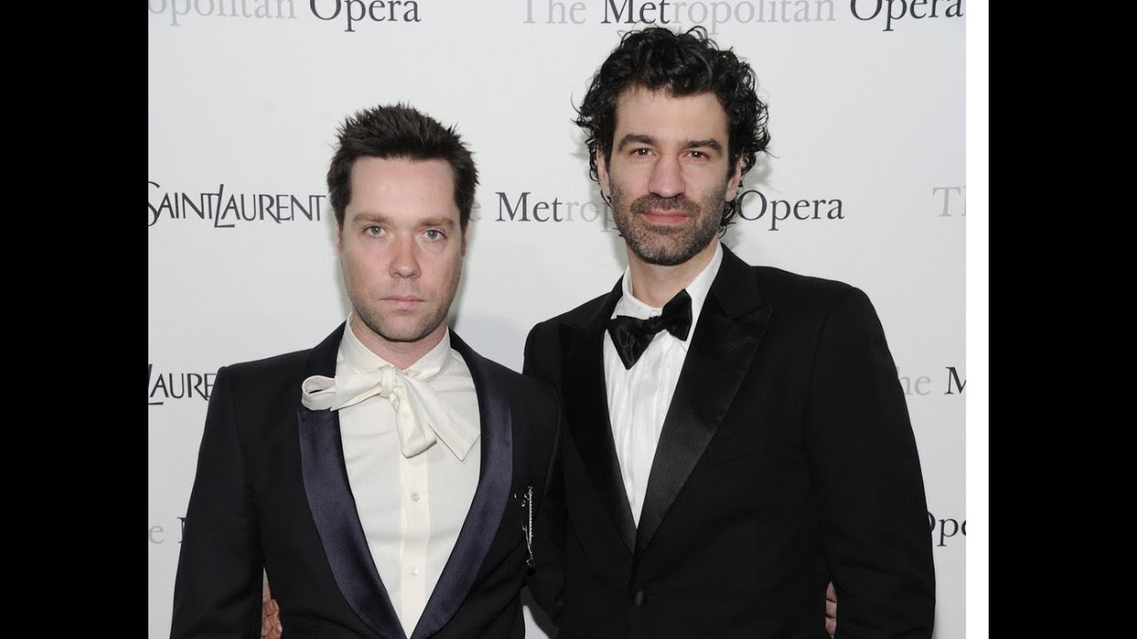 Rufus Wainwright + Jorn Weisbrodt talk #NoHairSelfie campaign - YouTube