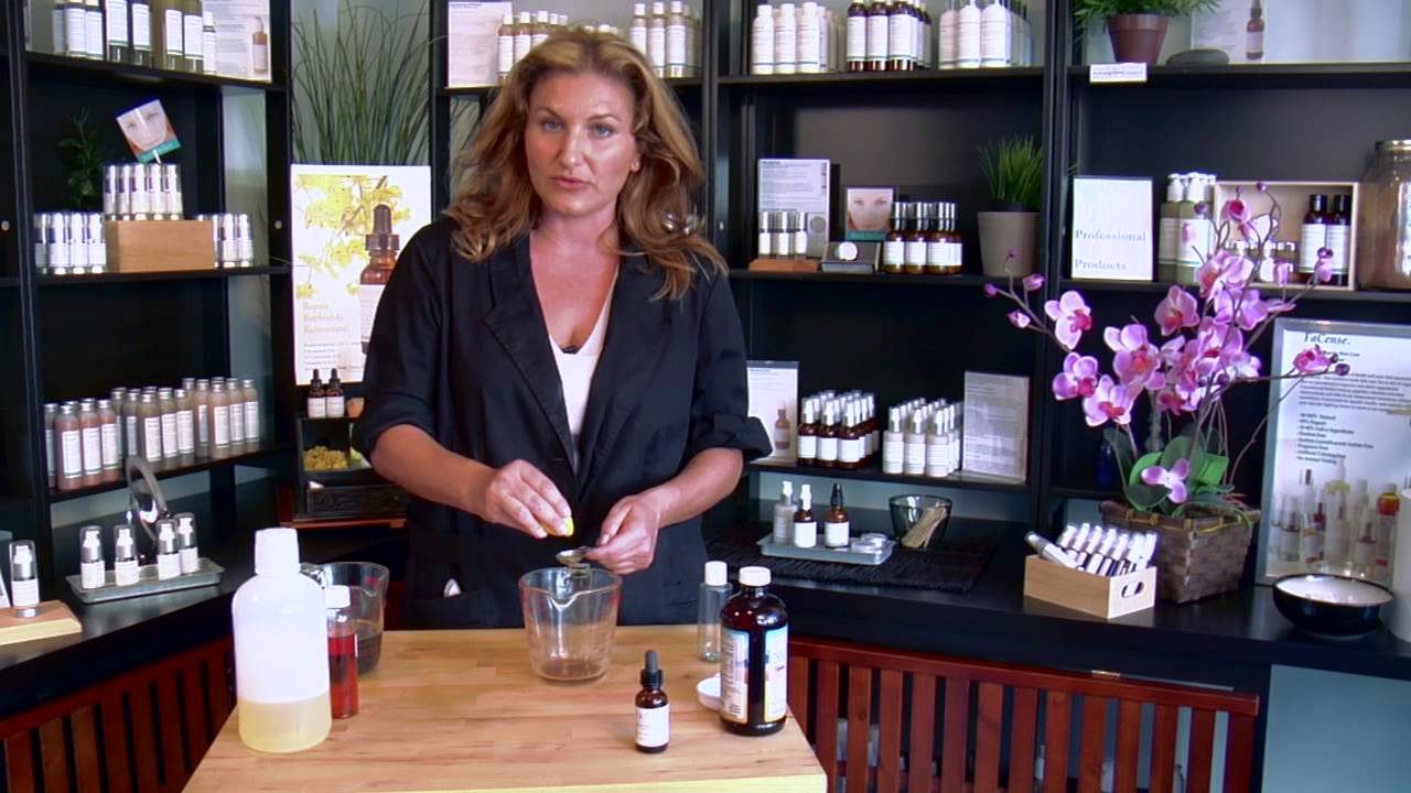 How to Fade Scars Naturally : Natural Skin Care - YouTube