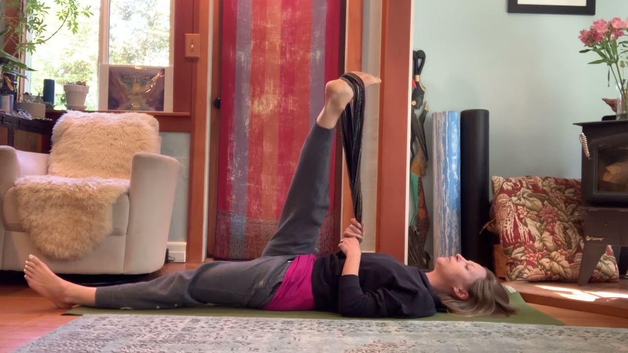 Increase flexibility and hydrate the hips- 3 way leg stretch - YouTube