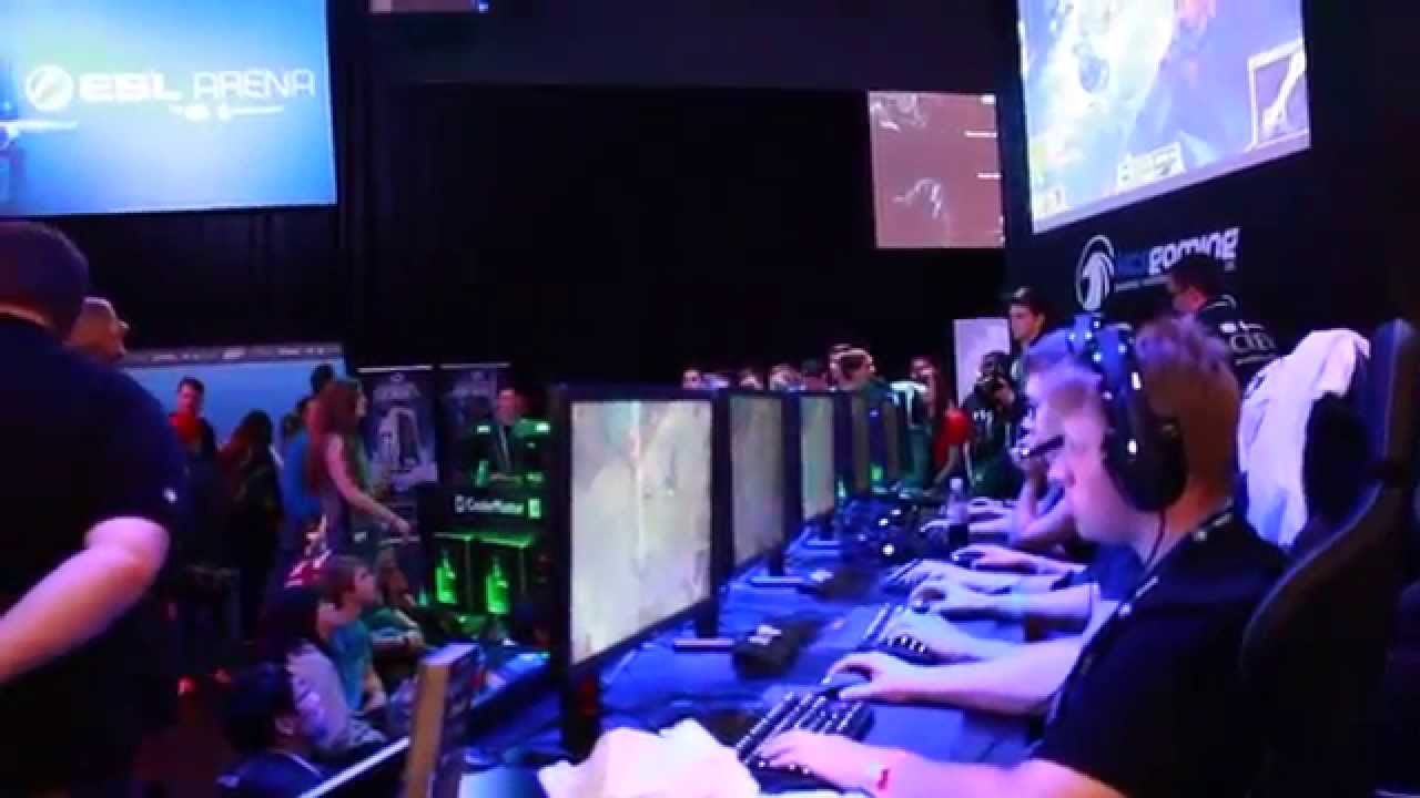 Gamescom eSports Change Games, ESL & Twitch Hall 9 - YouTube