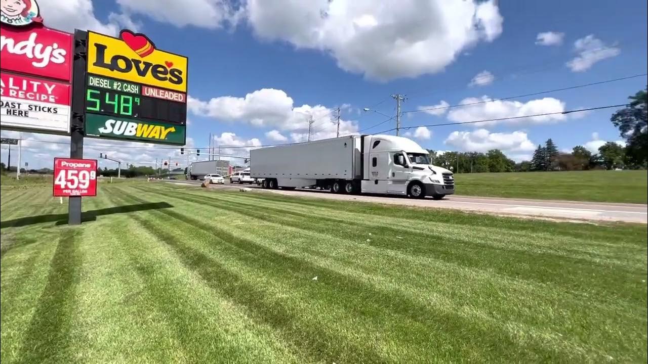 Semi truck spotting honking horn - YouTube