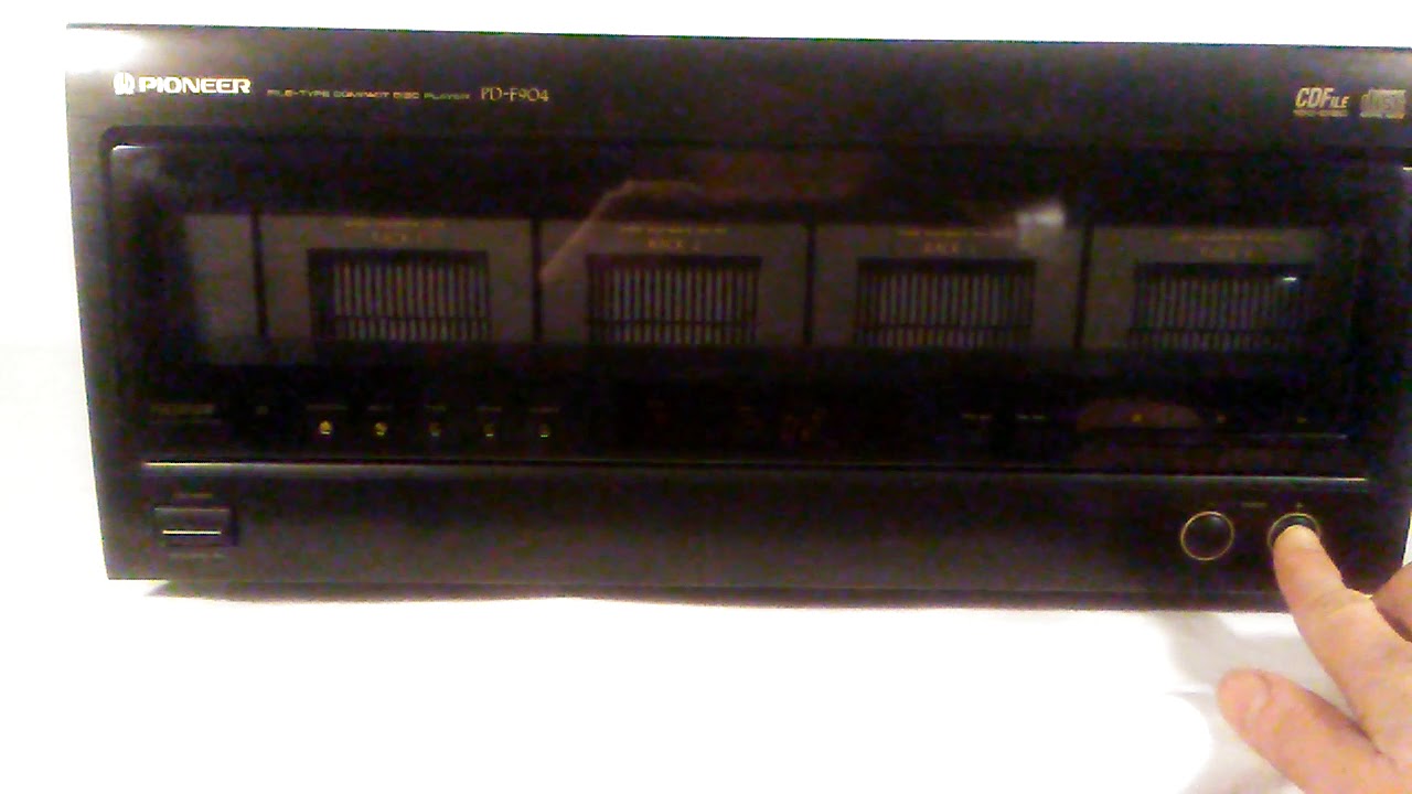 Pioneer PD-F904 100 Disc CD Player - YouTube