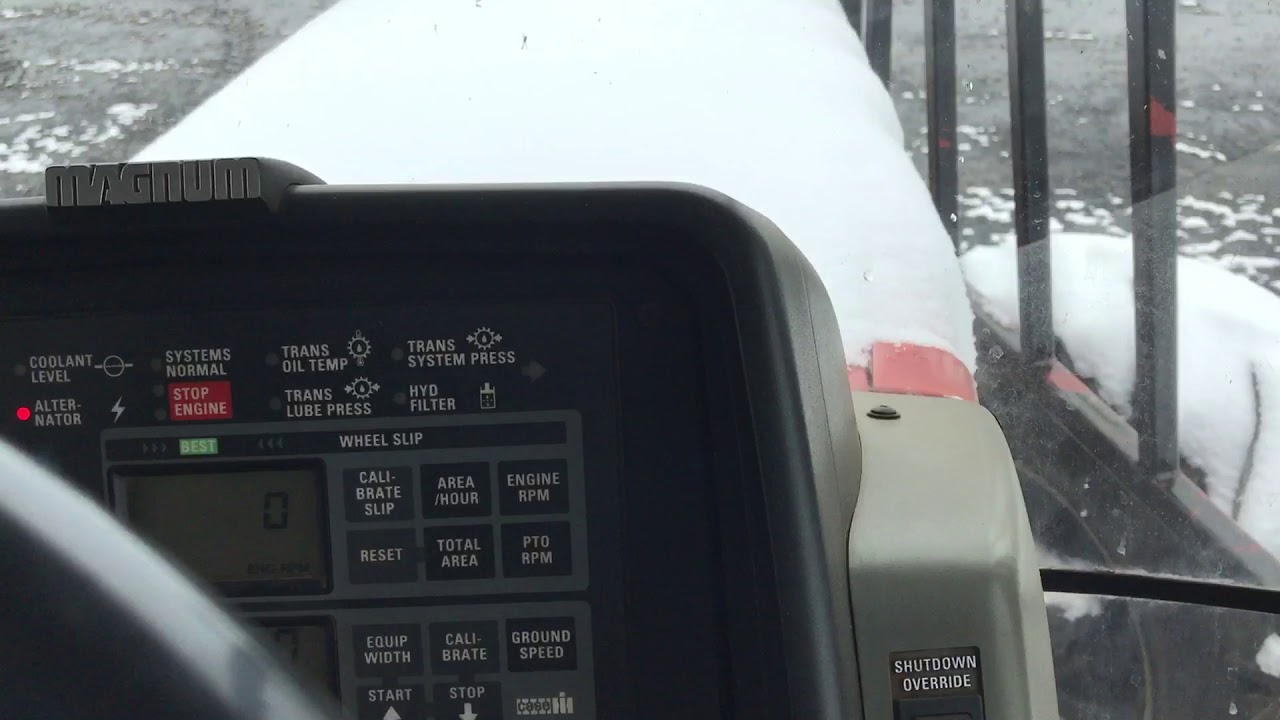 1980's Case IH 7130 Cold Start - YouTube