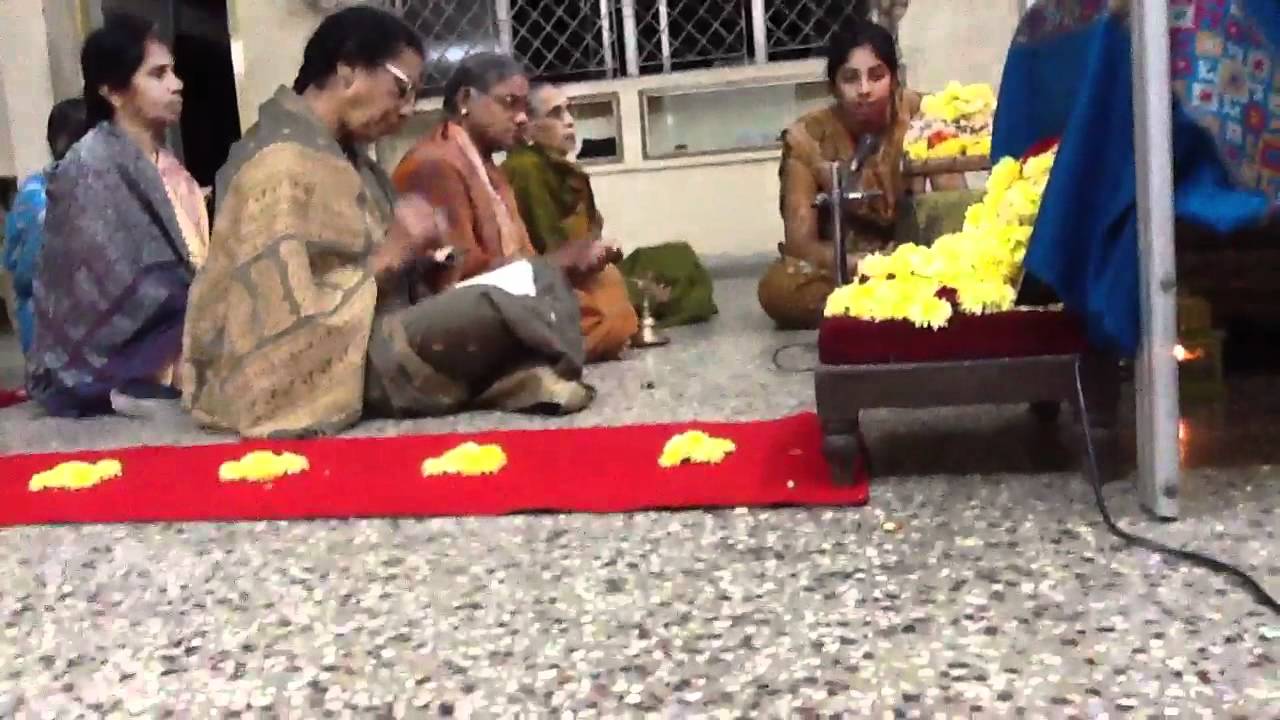 Sai Bhajan - Gayathri - Jai Sayee Ram Jai Sayee Ram - YouTube