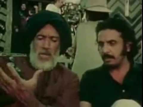 Anthony Quinn talking to Muhammad Alsanousi  on the set of The Message
