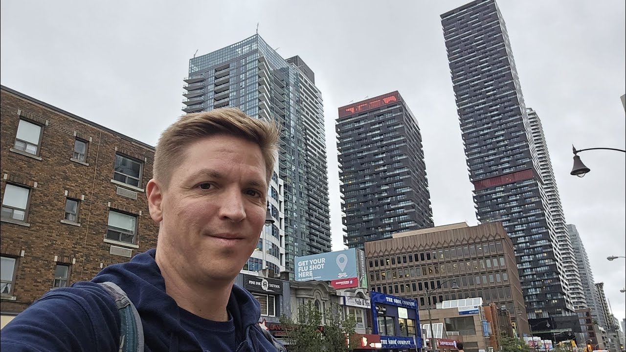 Toronto LIVE: Guess who's back? Midtown on Yonge St - YouTube