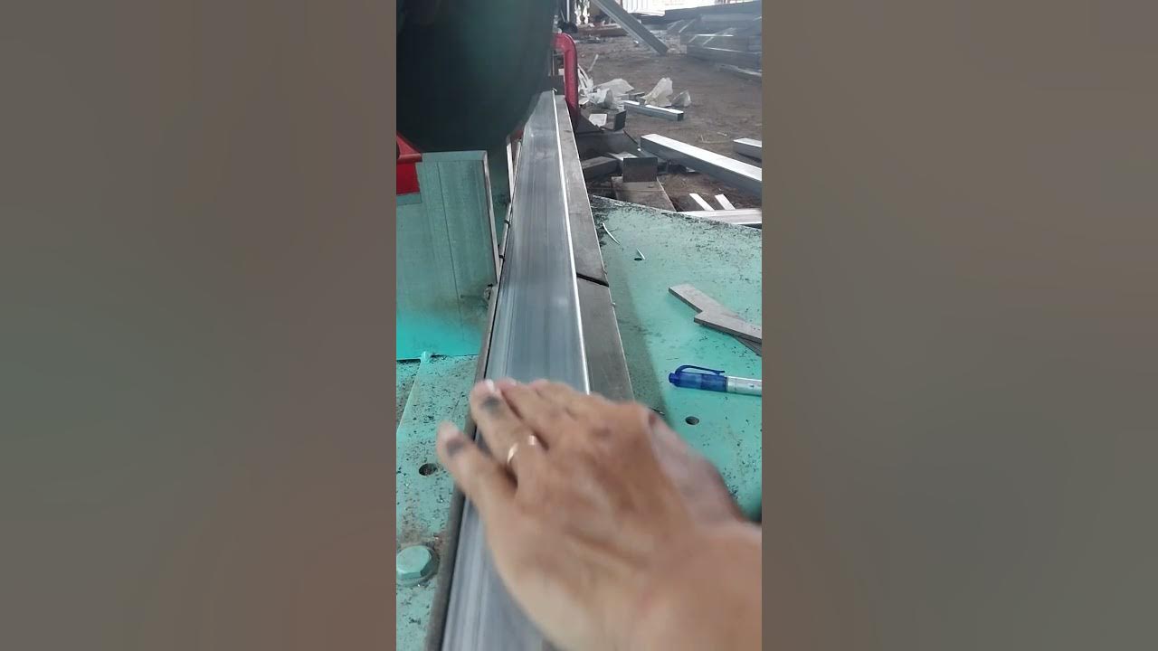 máy cắt lưỡi hợp kim 355mm 64T cắt thép hộp 30x60. - YouTube