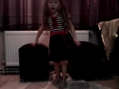 Demet akalın çalkala ( çocuk versiyon)😘