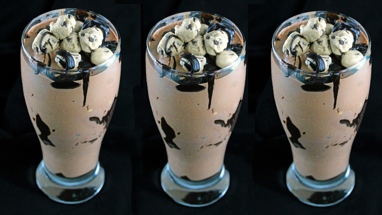 Double Fudge Chocolate Cookie Dough Shakes - YouTube