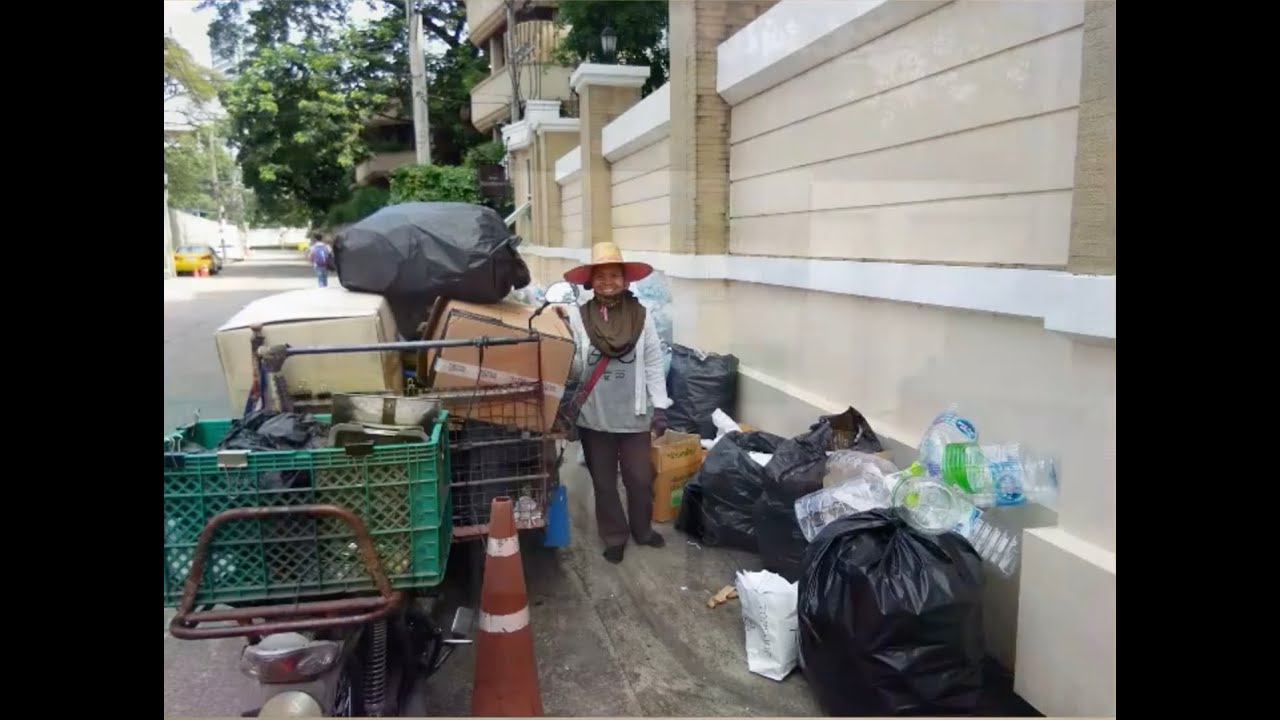 Informal waste workers in a circular economy - YouTube