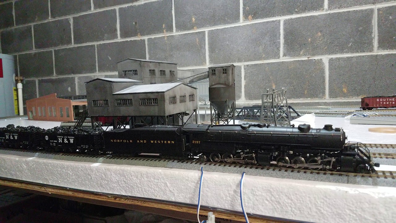 4x11 ho scale. Norfolk western. y6b. AHM. Rivarossi - YouTube
