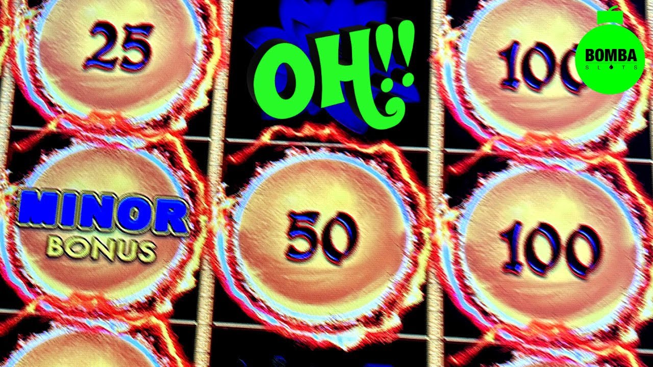 EVERYONE LOVES SURPIRSES!! #LasVegas #Casino #SlotMachine - YouTube