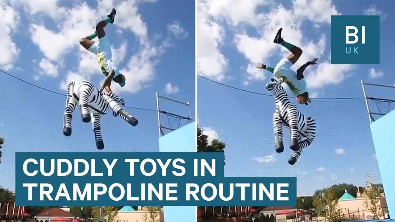 Acrobat uses cuddly toys in amazing trampoline routines - YouTube