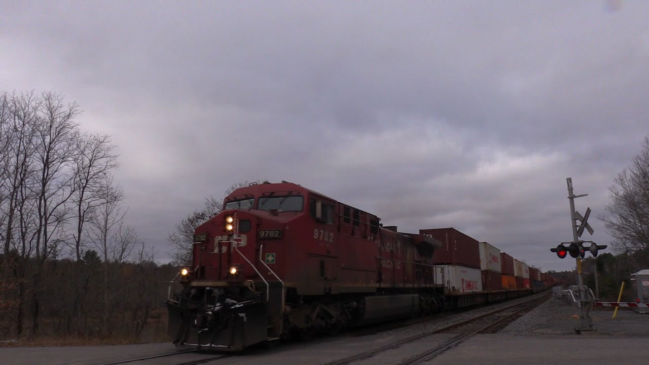 CP 9782 at Dockmure (11NOV2023) - YouTube