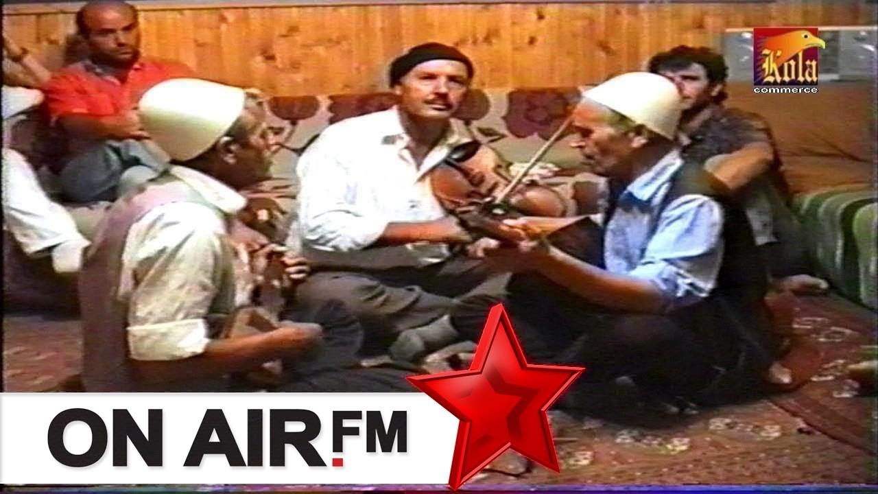 Grupi Folklorik Drenica - Azem Bejta, Azem Galica - YouTube