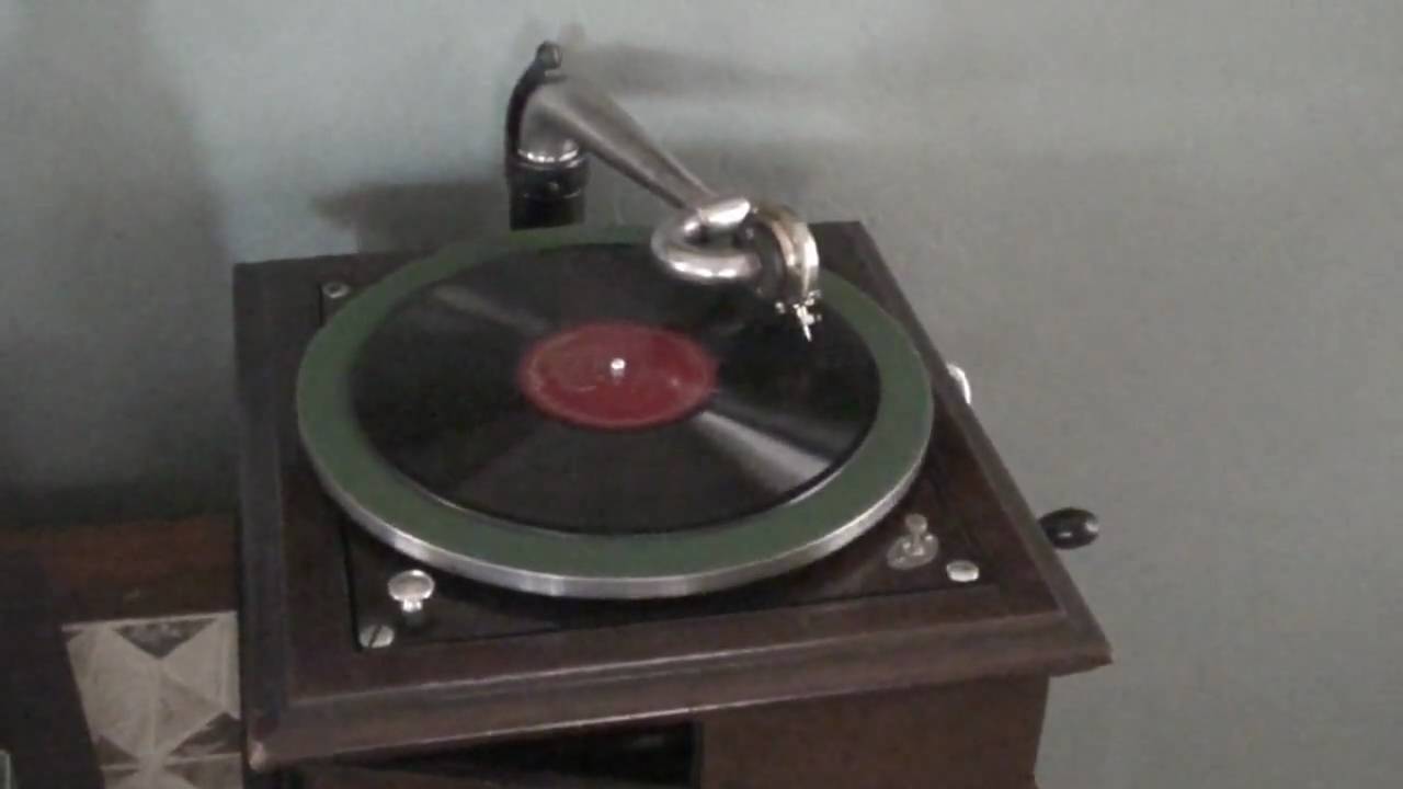 My 1919 Victor Victrola - YouTube