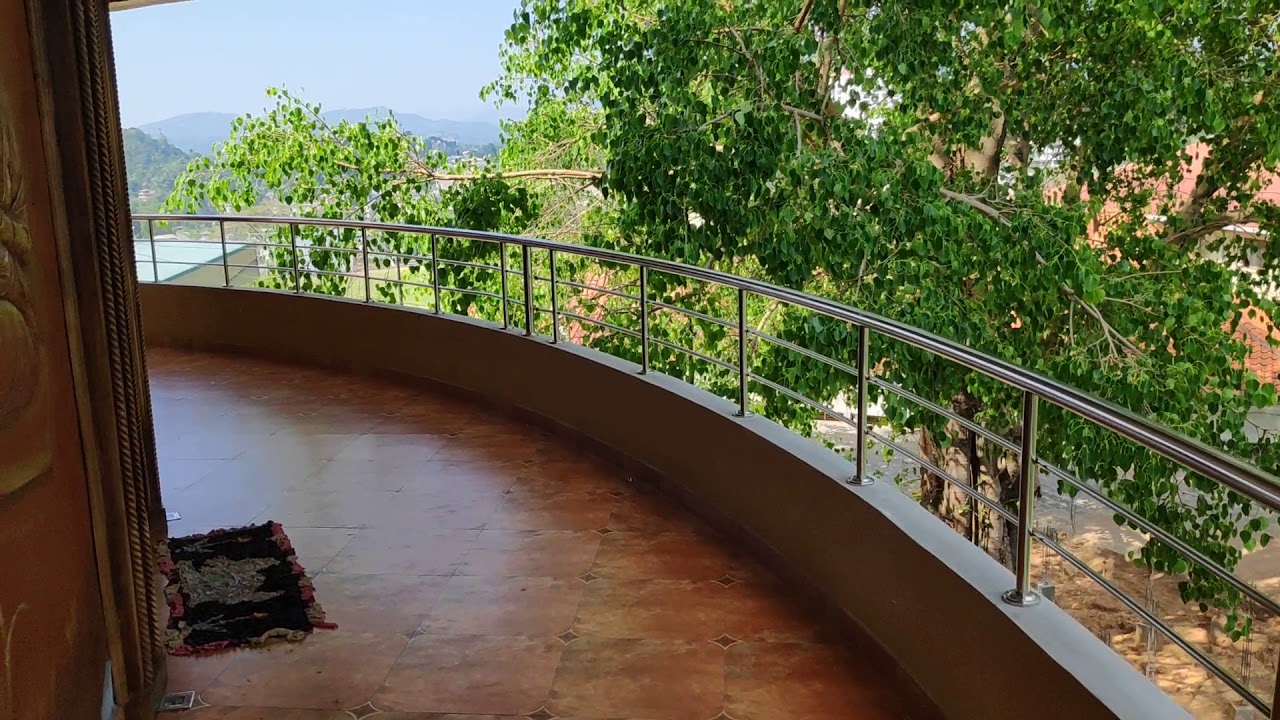 Asgiri Maha Viharaya temple, Kandy, Sri Lanka 002 - YouTube