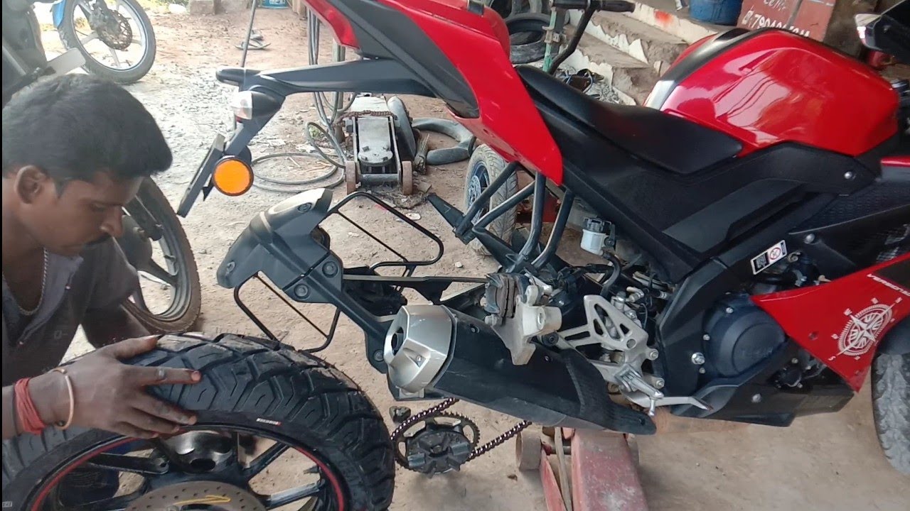 Yamaha R15 || Rear wheel new tyre fitting - YouTube