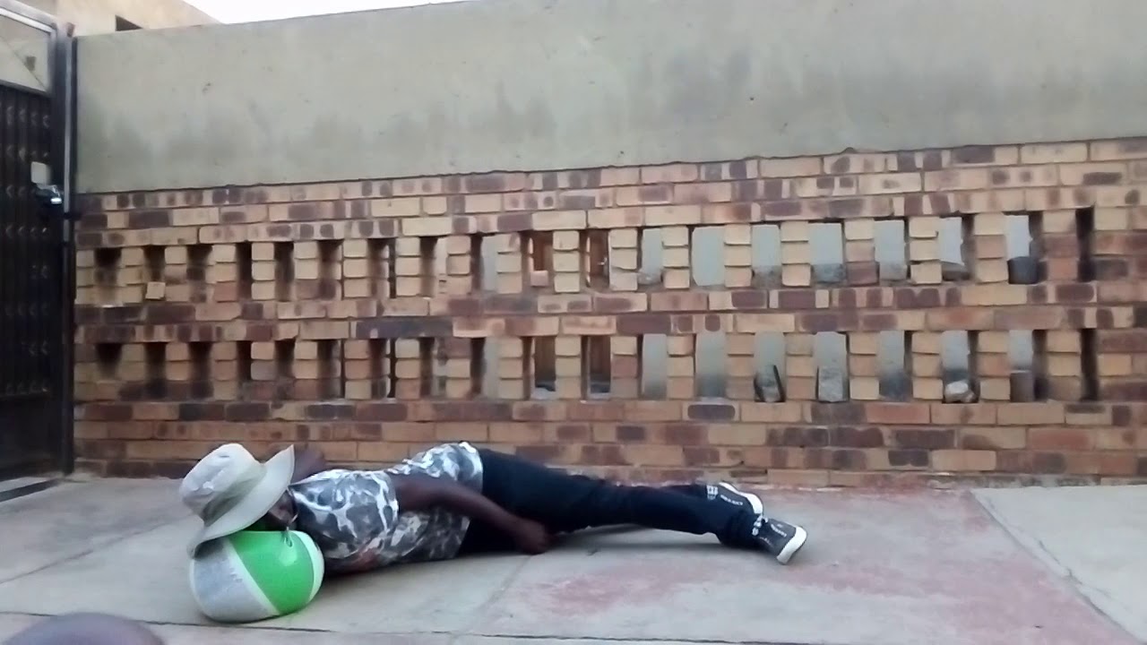 The Football Faint! - YouTube