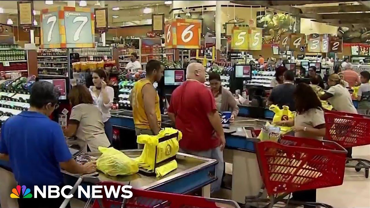Consumer confidence stalls amid anxiety over the economy - YouTube