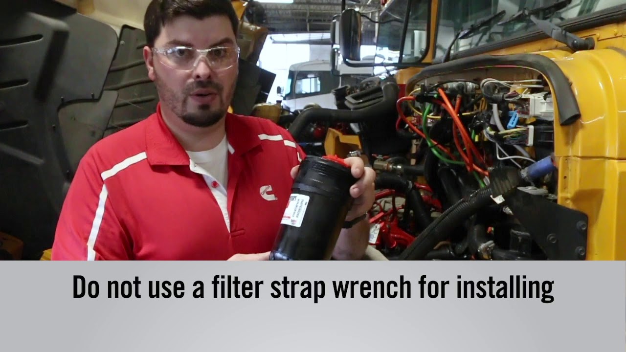 Servicing the FF63054NN fuel filter for 2013-2020 Cummins B & L Series ...