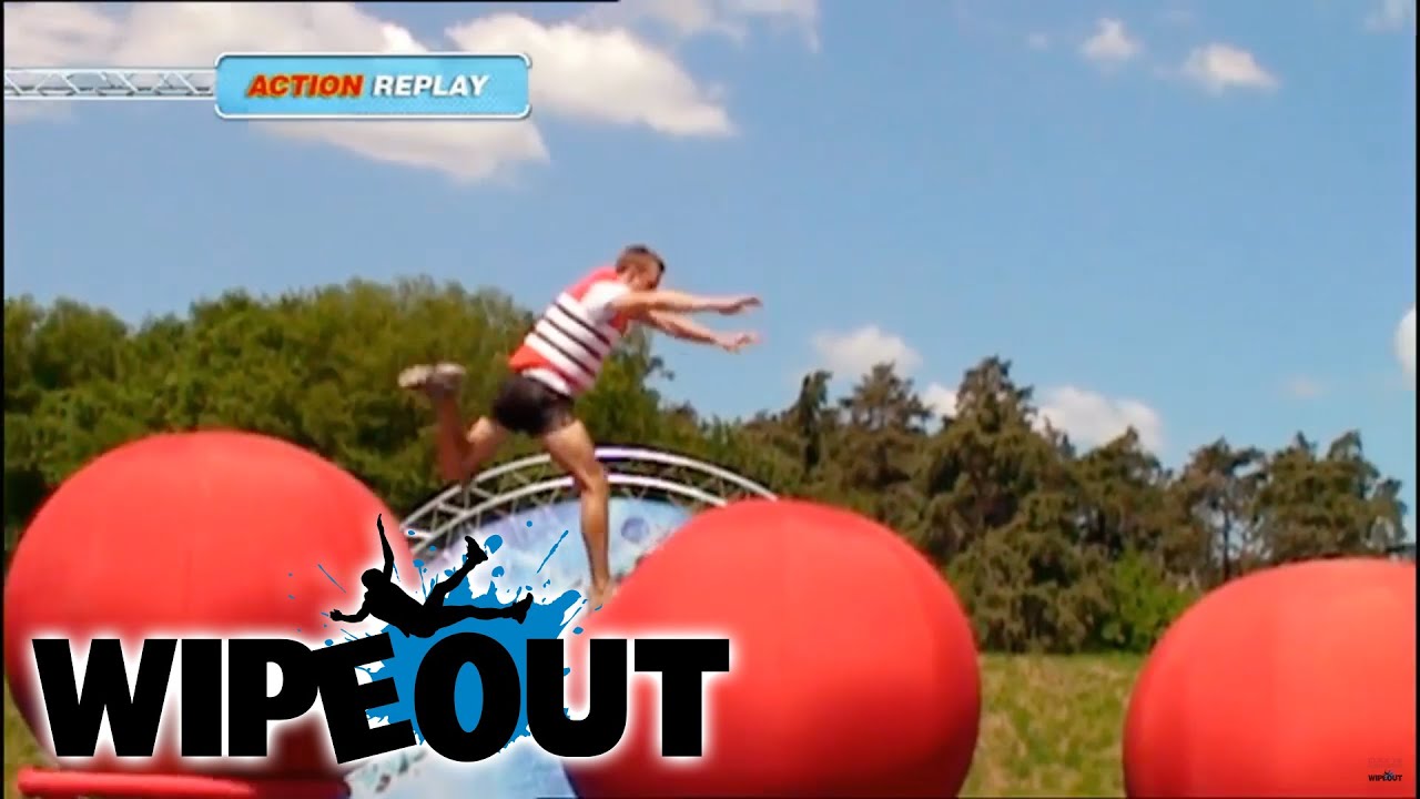 Pretty Boy Smashes the Course | Wipeout HD - YouTube
