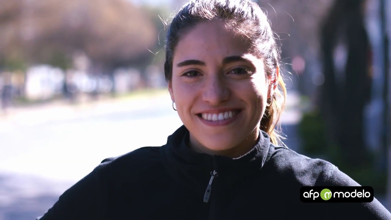 Deportista Modelo: Poulette Cardoch - YouTube