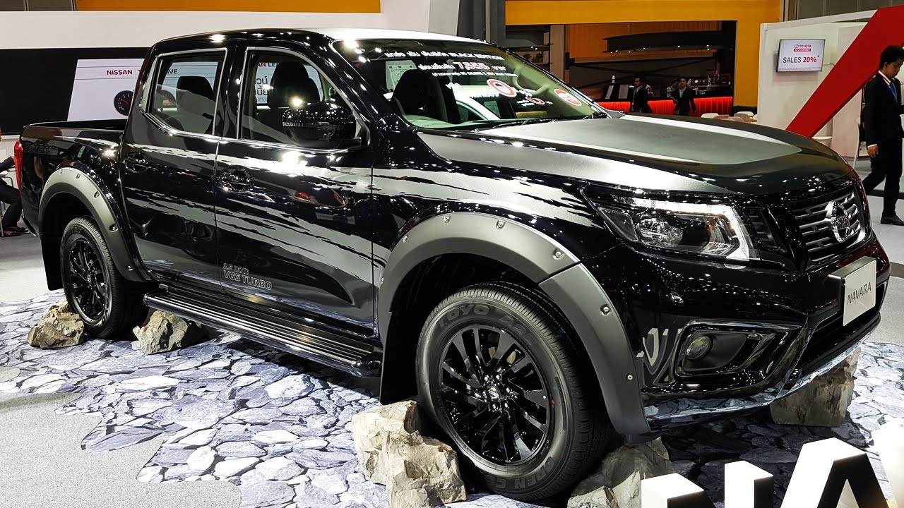 Nissan Navara Double Cab Calibre EL 7AT Black Edition - YouTube
