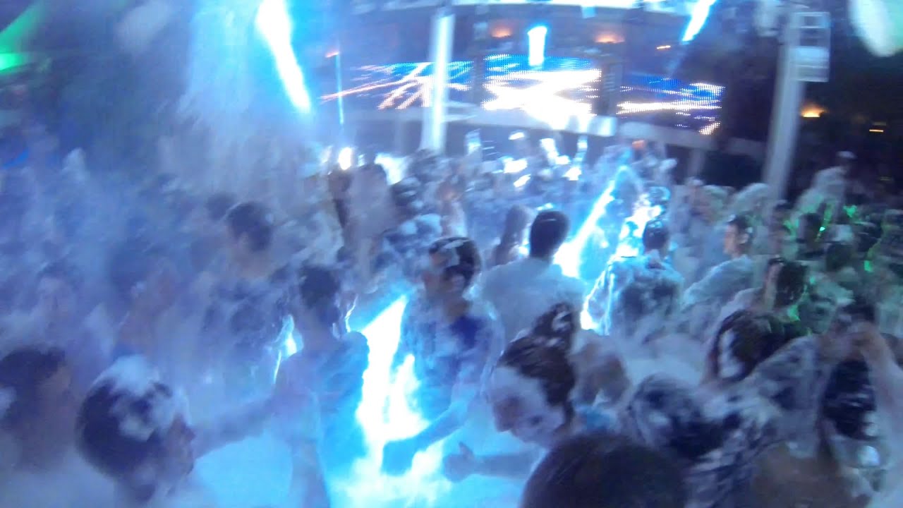 Soirée mousse Cap d' Agde - YouTube