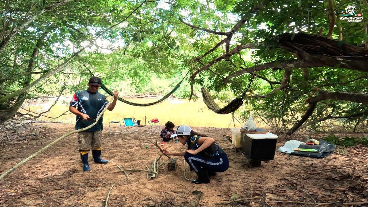 Limpamos o local do abrigo, Pescamos e fizemos arroz carreteiro no ...