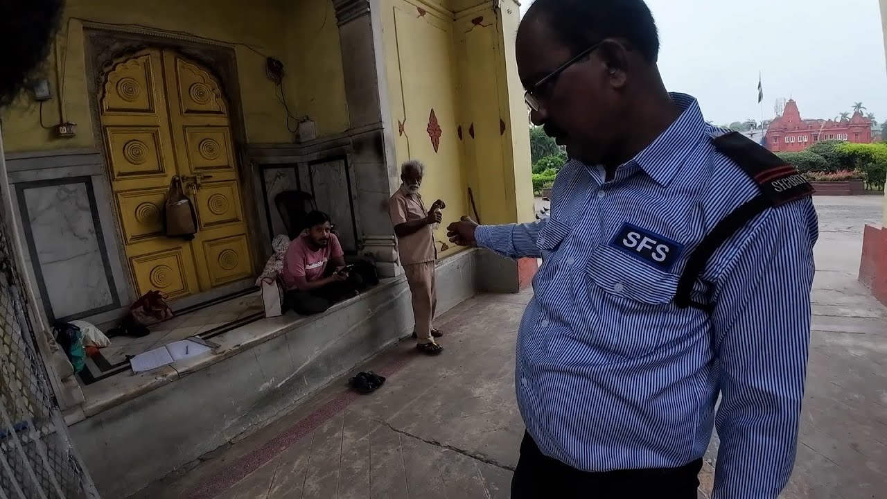 No Foreigners Allowed in this Temple in India 🇮🇳 - YouTube
