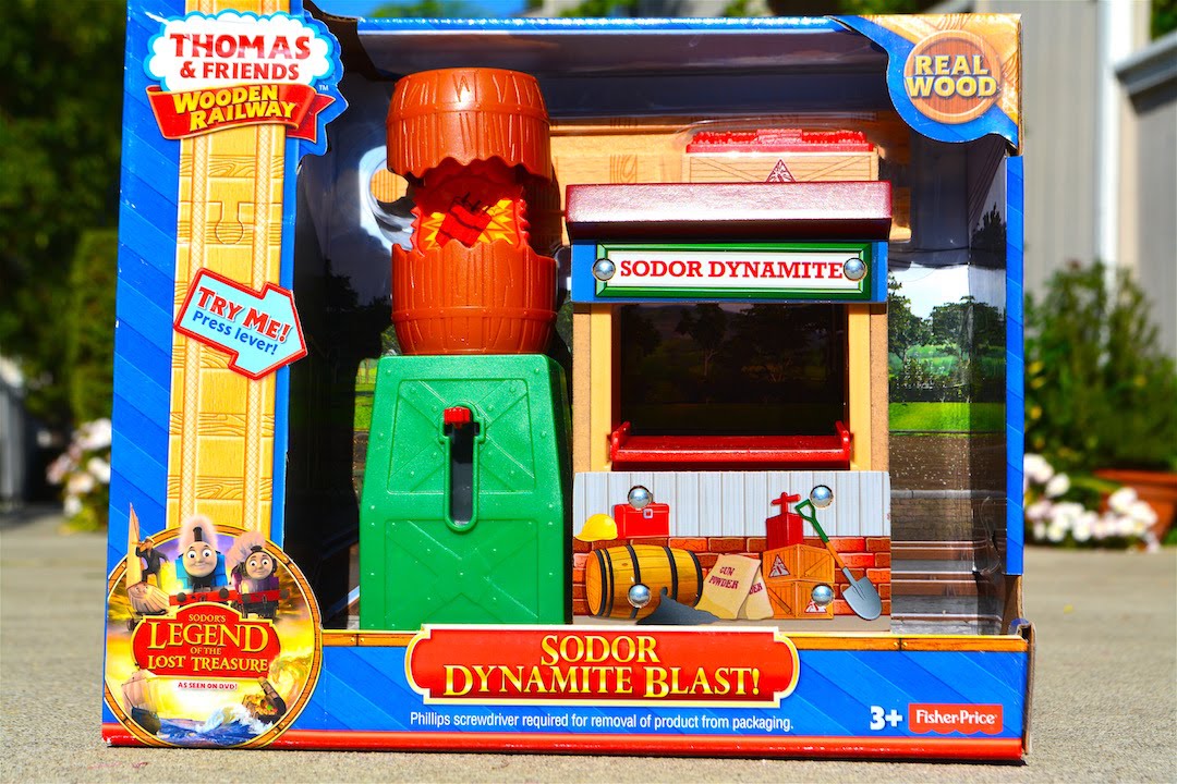 Thomas Wooden Railway - SODOR DYNAMITE BLAST - 2015 Toy Train Legend Of The Lost Treasure - YouTube