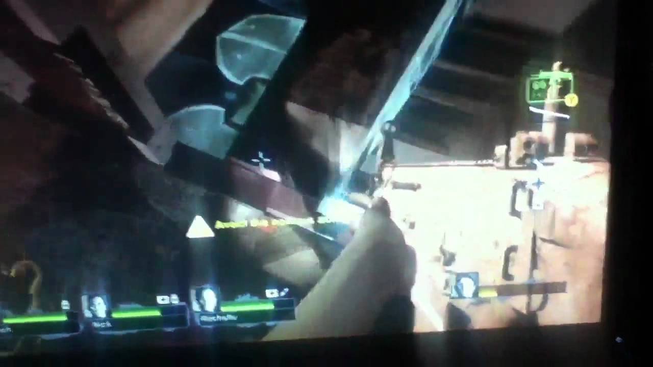 Left 4 dead 2 scratched disc - YouTube