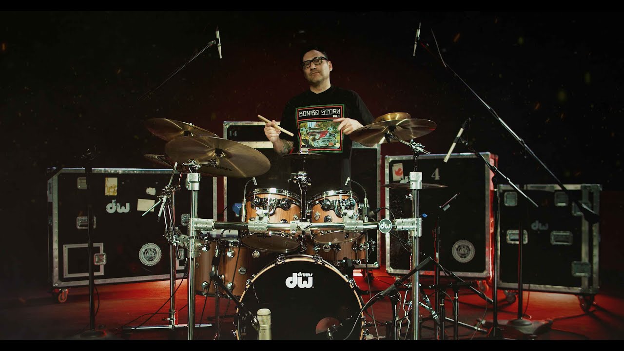 Gil Sharone puts the new DW rack to work - YouTube