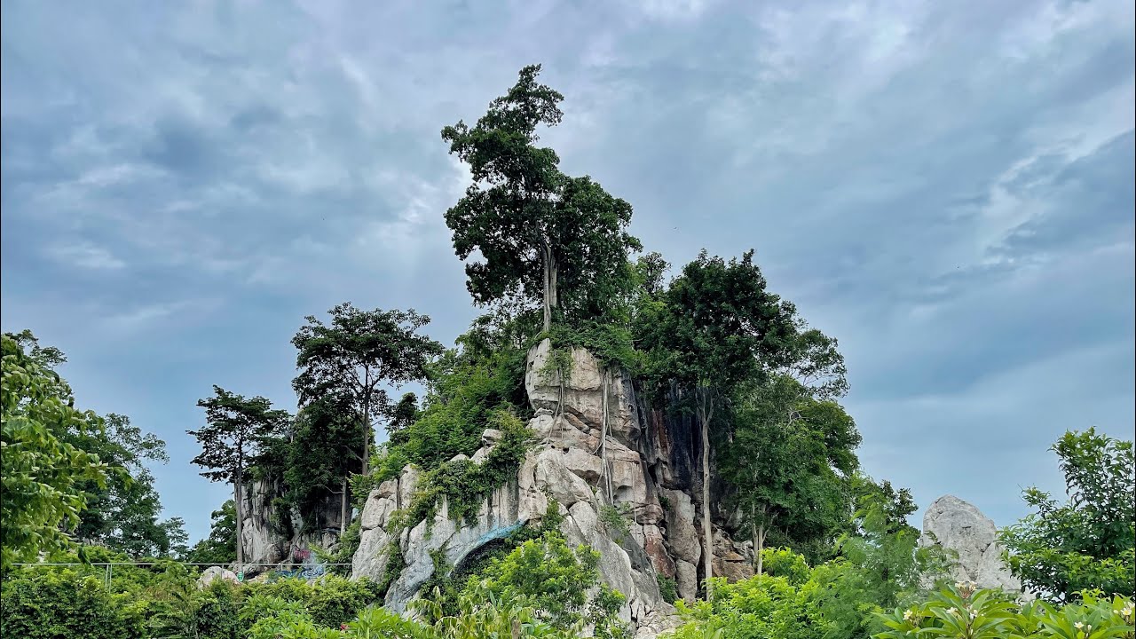 Phnom Proek ភ្នំព្រឹក ភ្នំ៥៣ ទេសភាពព្រំដែនខ្មែរ-ថៃ - YouTube