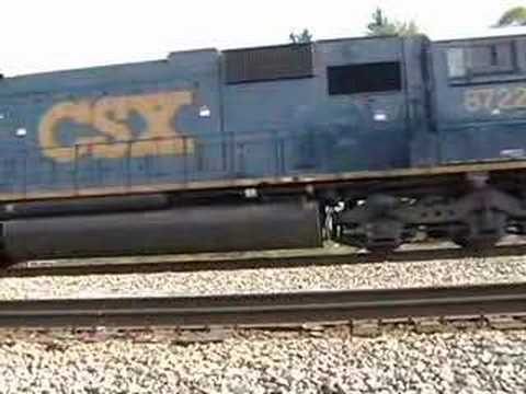 CSXT 8722 - YouTube