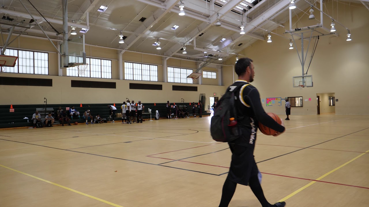 No Limit vs Hot Boyz - YouTube