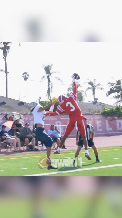 Jayden Crowder Insane 1 Hand Grab In The End Zone! - YouTube
