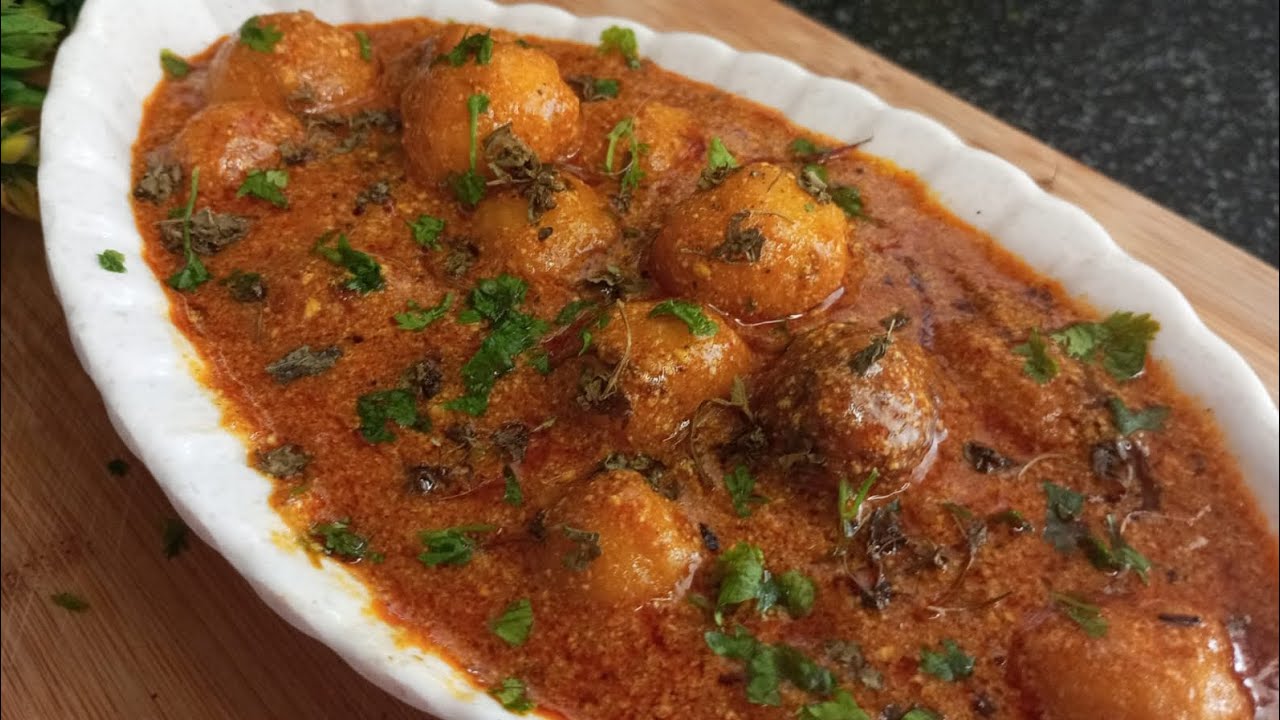 Easy baby potato sabzi | Dum aalu | मसालेदार छोटे आलू की सब्जी | spicy and tangy - YouTube