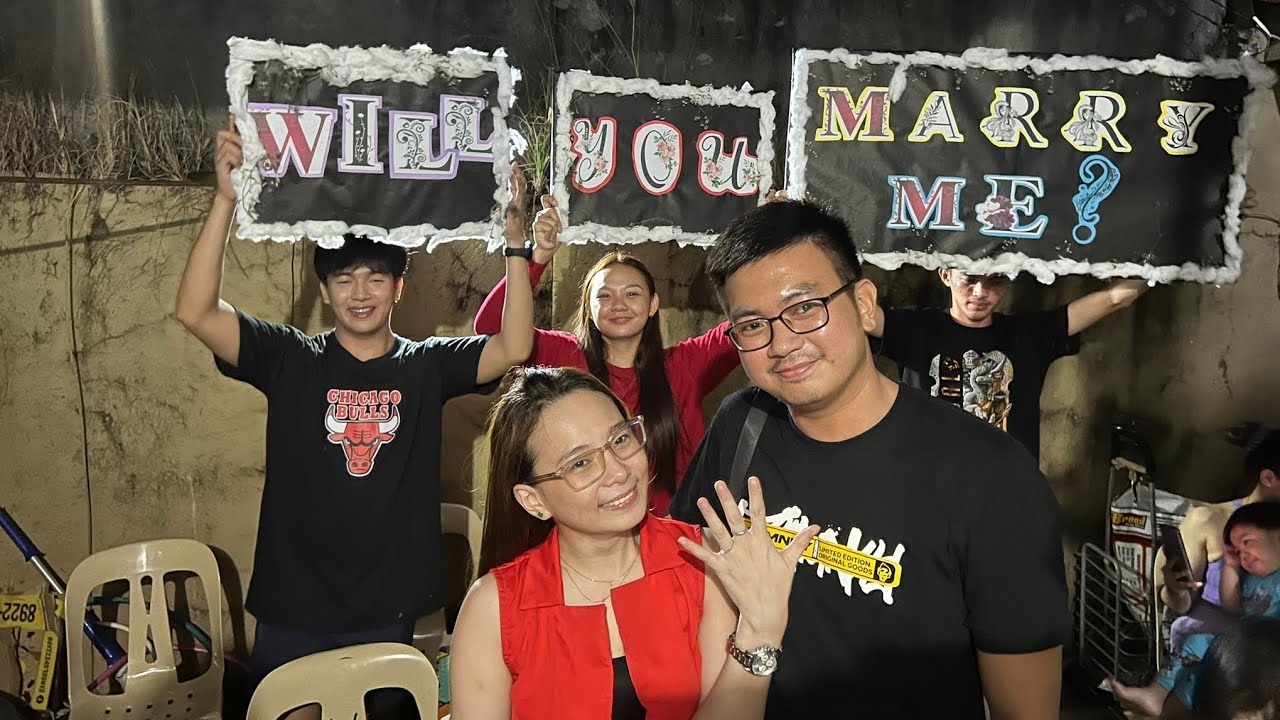 Proposing to my daughter at Christmas Eve 💍they already have 4 ...