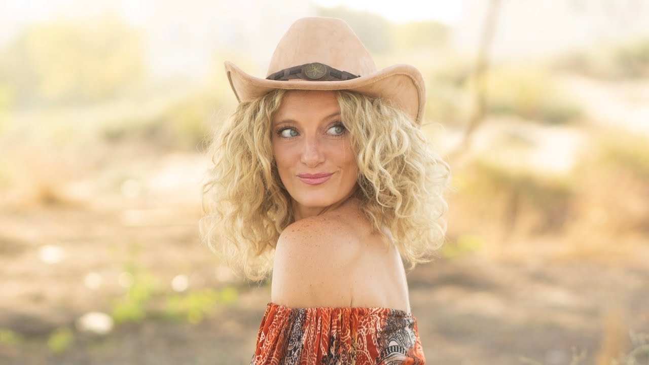 Lauren Claire Townley - My 24 Hour - Official Music Video - YouTube