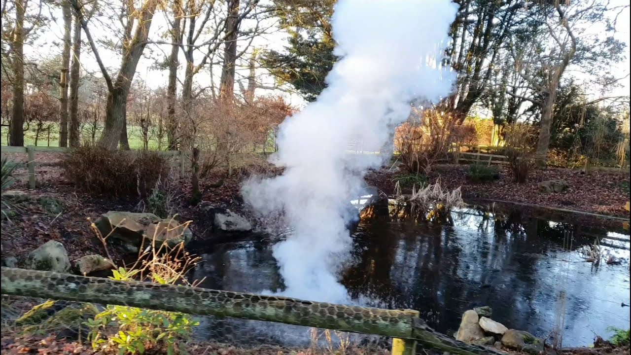 Sodium Metal Explosion In Pond - YouTube