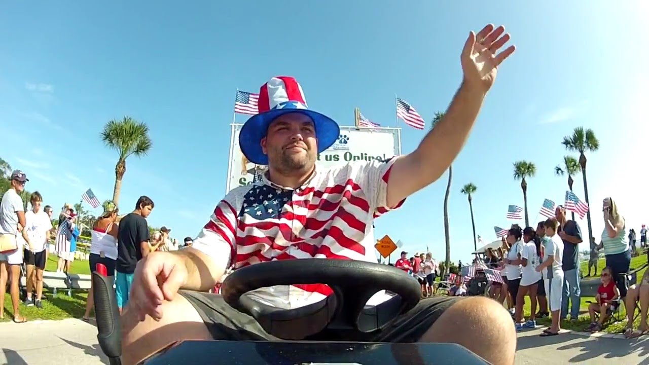 Sebastian Bark Park in the 2014 4th of July Pawrade - YouTube