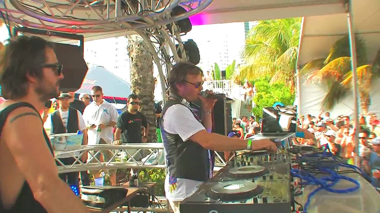 Surfcomber Pool Parties WMC 2009 - YouTube