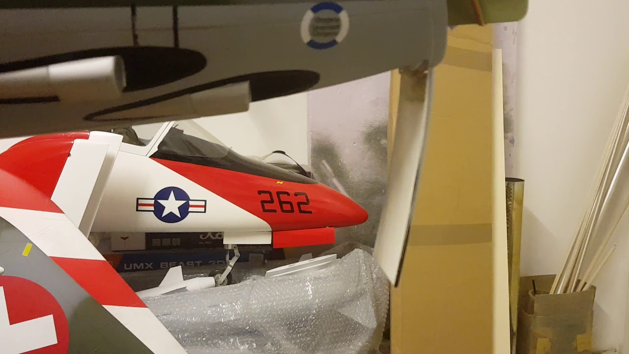 Top Rc Hawker Hunter Fahrwerk - YouTube