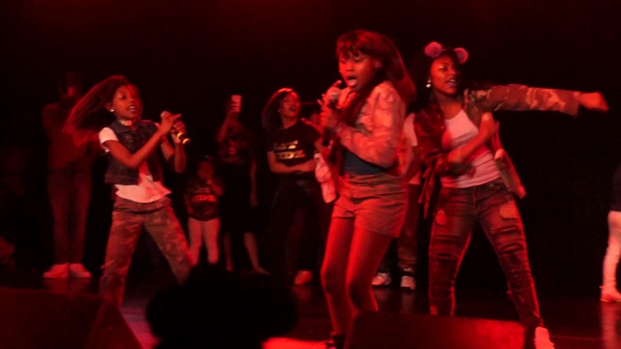 Lit Kidz - Watch Me Go (Live) - YouTube