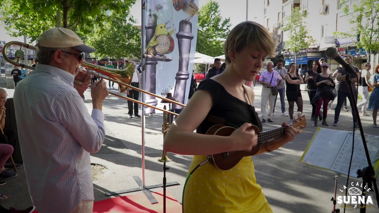 Tara Lowe en La Calle Suena en Primavera 2019 - "Everybody loves my ...