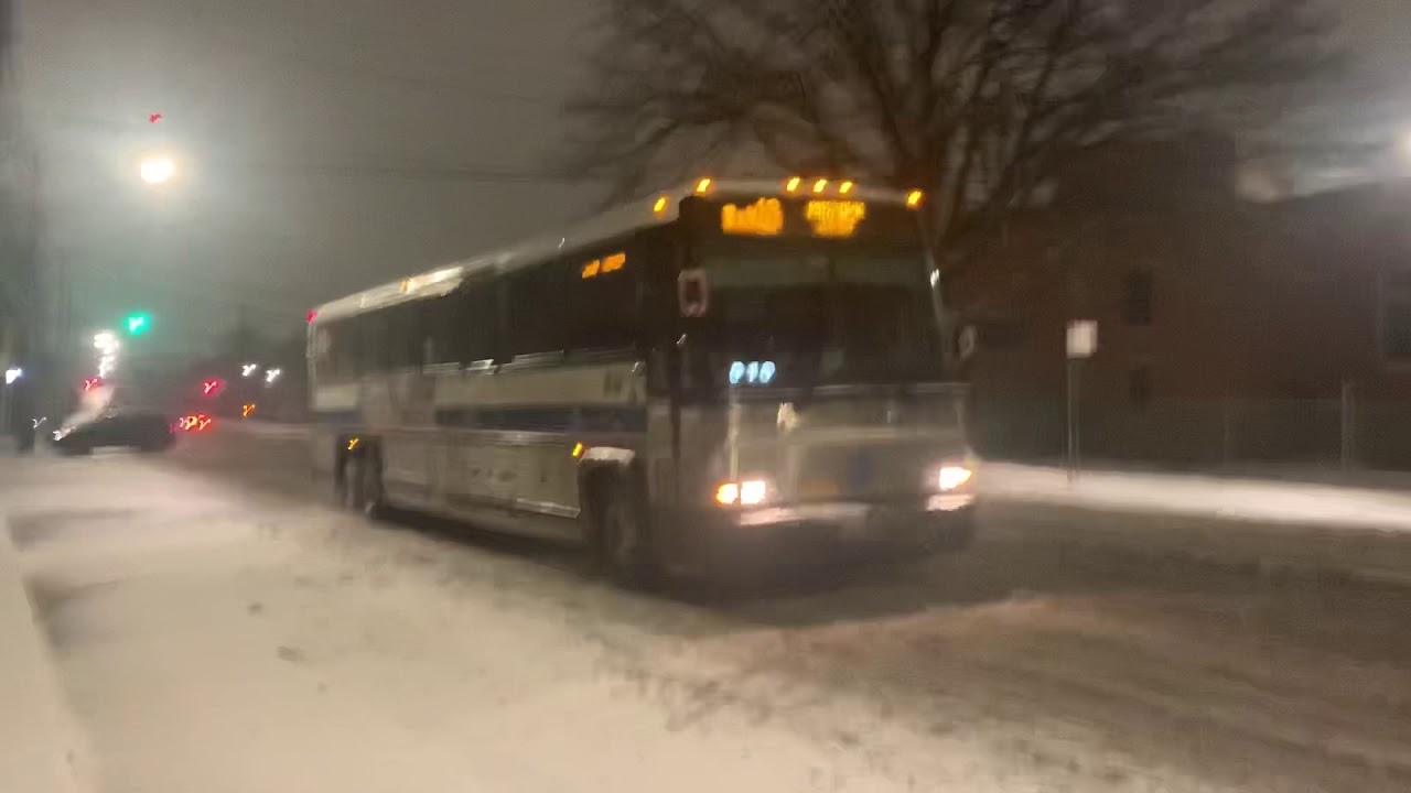 MTA Bus Co. - 2006 MCID4500CL #3454 On A Midtown Bound BxM10 - YouTube